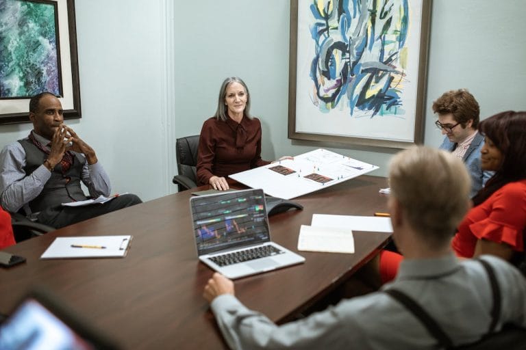 The 4 Power Positions & How To Use Them In Meetings | Frankie Kemp Training
